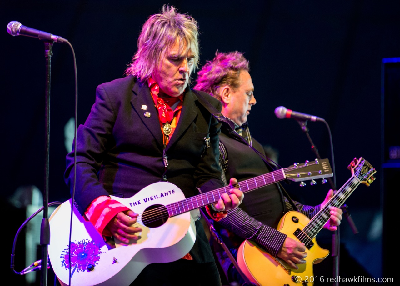 The Alarm Glastonbury Photo Review – The Alarm